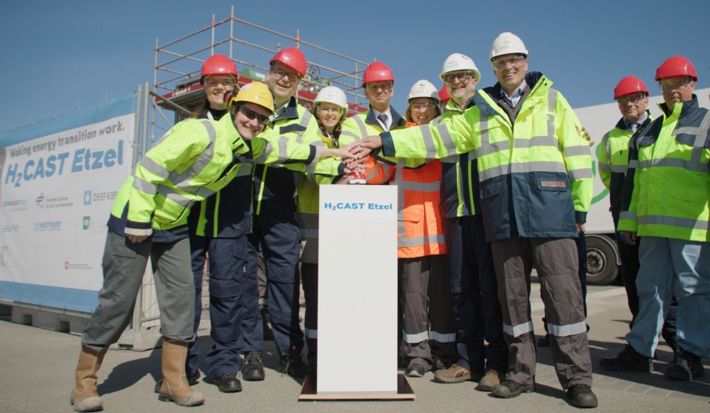Gasunie and Storag Etzel start filling hydrogen caverns › Gasunie